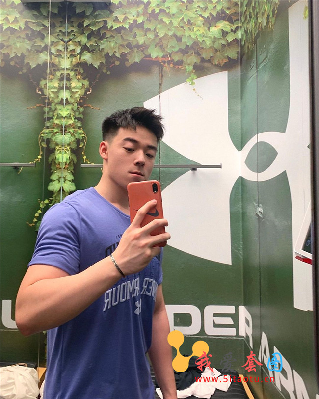 N169-317P+2V- 阳光帅气健壮英俊潇洒健身男神男士日常生活照套图_【我要套图网】