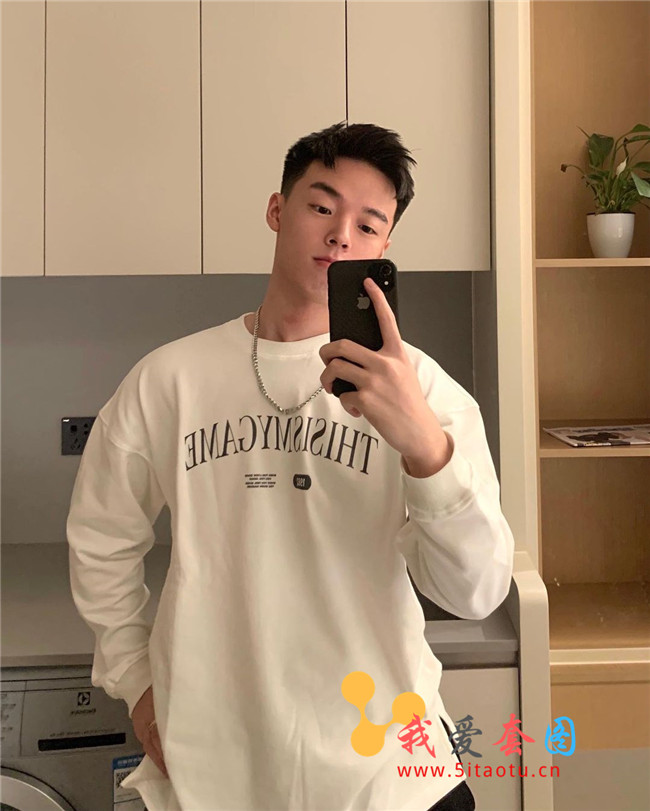 N169-317P+2V- 阳光帅气健壮英俊潇洒健身男神男士日常生活照套图_【我要套图网】