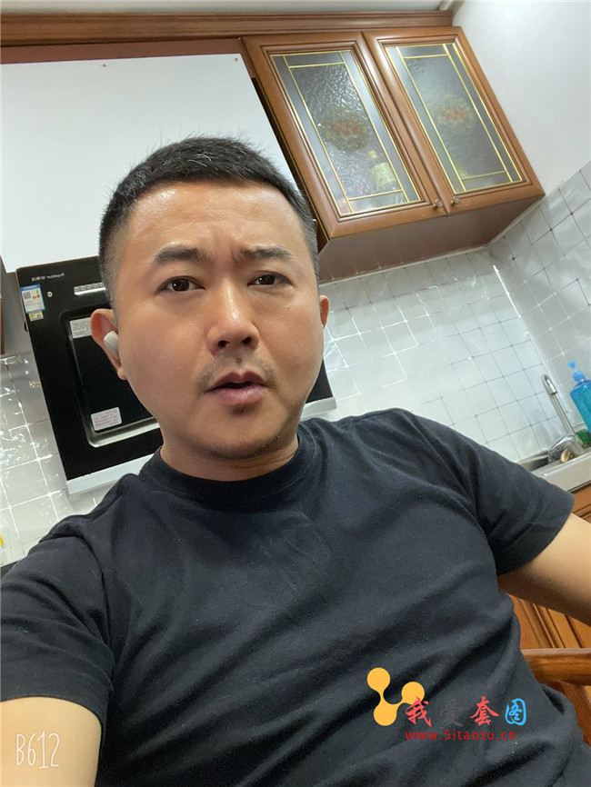N178 122p 8v 成熟沉稳中年圆脸大叔男士日常生活照套图 【我要套图网】
