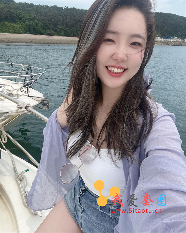 YG85-1111P+187V-外国#亚洲#甜美气质小资女part旅游休闲聚会各种休闲娱乐美女自拍生活照套图_【我要套图网】